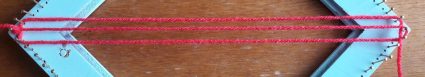 Weaving a triangle with a continuous thread – De Handwerkjuf